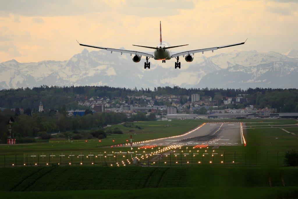 Arrivées en direct de Martinique Aéroport (FDF)